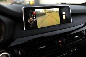 Black BMW X5 2016 in Jelgava, with an engine capacity of 2.00 L and mileage of 200 thousand km for 24500 €, photo 20 on AUTOMOTO.COM.LV
