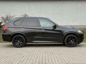 Melns BMW X5 2016 Rīga, ar dzinēja tilpumu 3.00 L un nobraukumu 207 tūkst. km par 25490 €, foto 5 vietnē AUTOMOTO.COM.LV