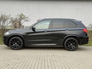 Melns BMW X5 2016 Rīga, ar dzinēja tilpumu 3.00 L un nobraukumu 207 tūkst. km par 25490 €, foto 9 vietnē AUTOMOTO.COM.LV
