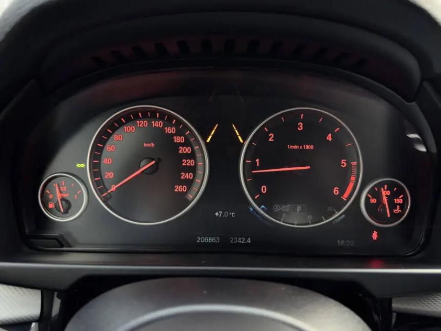 Melns BMW X5 2016 Rīga, ar dzinēja tilpumu 3.00 L un nobraukumu 207 tūkst. km par 25490 €, foto 15 vietnē AUTOMOTO.COM.LV