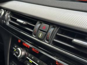 Melns BMW X5 2016 Rīga, ar dzinēja tilpumu 3.00 L un nobraukumu 196 tūkst. km par 29990 €, foto 15 vietnē AUTOMOTO.COM.LV