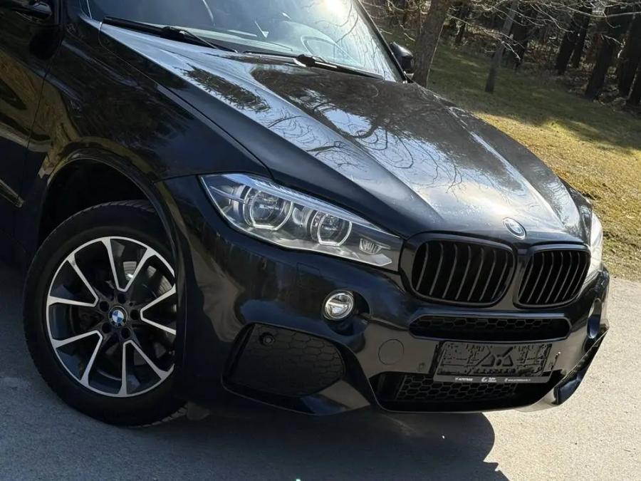 Melns BMW X5 2016 Jūrmala, ar dzinēja tilpumu 3.00 L un nobraukumu 220 tūkst. km par 22950 €, foto 8 vietnē AUTOMOTO.COM.LV