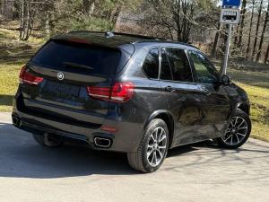 Melns BMW X5 2016 Jūrmala, ar dzinēja tilpumu 3.00 L un nobraukumu 220 tūkst. km par 22950 €, foto 14 vietnē AUTOMOTO.COM.LV