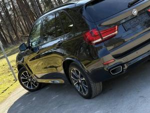 Melns BMW X5 2016 Jūrmala, ar dzinēja tilpumu 3.00 L un nobraukumu 220 tūkst. km par 22950 €, foto 17 vietnē AUTOMOTO.COM.LV