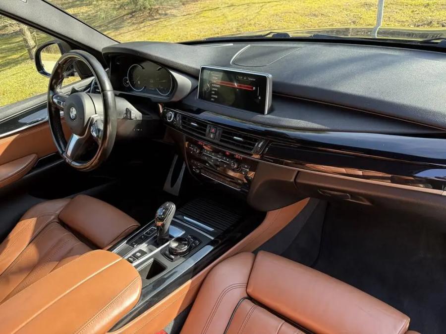 Melns BMW X5 2016 Jūrmala, ar dzinēja tilpumu 3.00 L un nobraukumu 220 tūkst. km par 22950 €, foto 19 vietnē AUTOMOTO.COM.LV