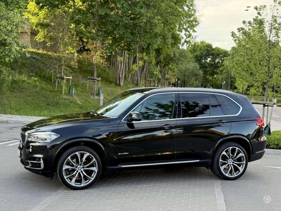 Melns BMW X5 2016 Viļņa, ar dzinēja tilpumu 3.00 L un nobraukumu 189 tūkst. km par 18900 €, foto 4 vietnē AUTOMOTO.COM.LV