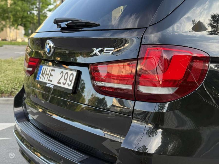 Melns BMW X5 2016 Viļņa, ar dzinēja tilpumu 3.00 L un nobraukumu 189 tūkst. km par 18900 €, foto 11 vietnē AUTOMOTO.COM.LV
