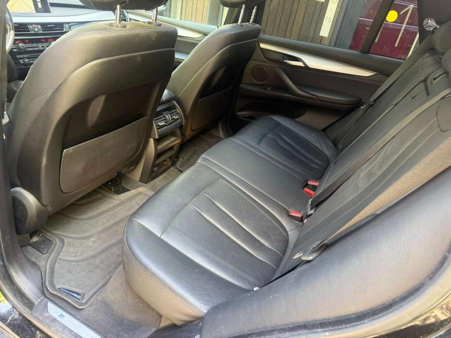Melns BMW X5 2016 Kauņa, ar dzinēja tilpumu 2.00 L un nobraukumu 197 tūkst. km par 14050 €, foto 13 vietnē AUTOMOTO.COM.LV