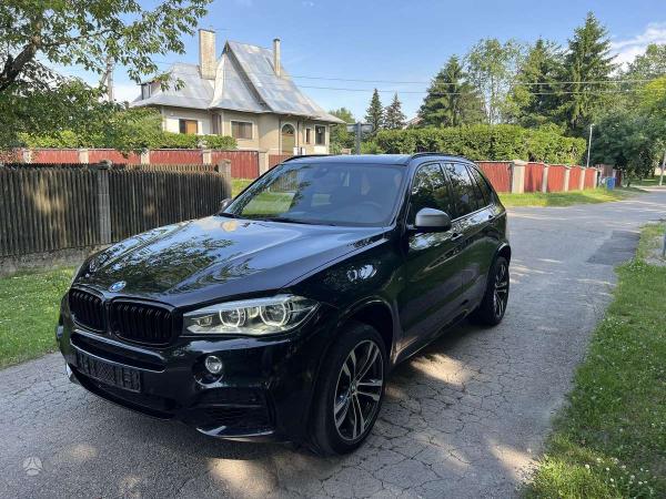 Black BMW X5 2016 in Kaunas, with an engine capacity of 2.99 L and mileage of 260 thousand km for 19950 €, photo 1 on AUTOMOTO.COM.LV