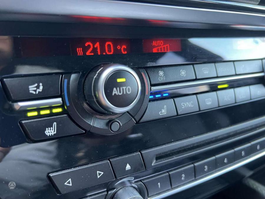 Черный БМВ Х5 2016 в Каунас, объемом двигателя 2.99 л и пробегом 260 тыс. км за 19950 €, фото 29 на AUTOMOTO.COM.LV