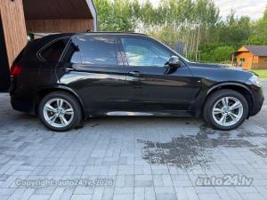Black BMW X5 2016 in Tallinn, with an engine capacity of 3.00 L and mileage of 199 thousand km for 29900 €, photo 5 on AUTOMOTO.COM.LV