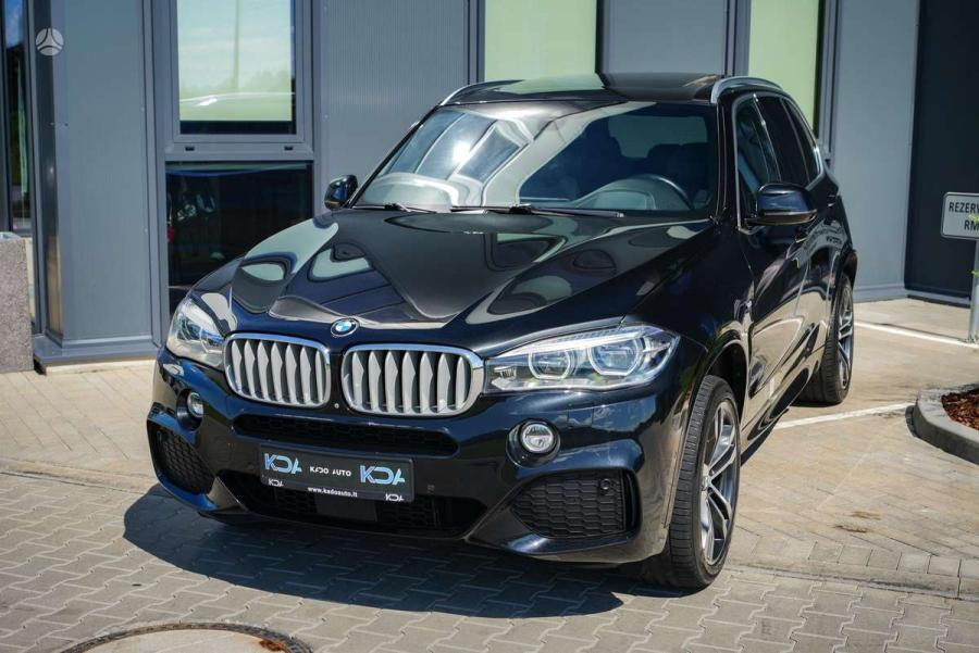 Black BMW X5 2016 in Kaunas, with an engine capacity of 2.99 L and mileage of 325 thousand km for 20450 €, photo 6 on AUTOMOTO.COM.LV