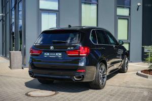 Black BMW X5 2016 in Kaunas, with an engine capacity of 2.99 L and mileage of 325 thousand km for 20450 €, photo 11 on AUTOMOTO.COM.LV