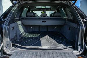 Black BMW X5 2016 in Kaunas, with an engine capacity of 2.99 L and mileage of 325 thousand km for 20450 €, photo 16 on AUTOMOTO.COM.LV