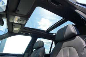 Black BMW X5 2016 in Kaunas, with an engine capacity of 2.99 L and mileage of 325 thousand km for 20450 €, photo 29 on AUTOMOTO.COM.LV