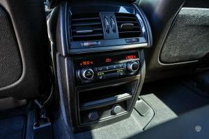 Black BMW X5 2016 in Kaunas, with an engine capacity of 2.99 L and mileage of 325 thousand km for 20450 €, photo 38 on AUTOMOTO.COM.LV