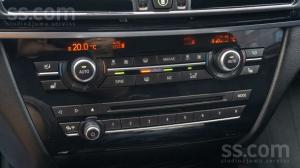 Black BMW X5 2016 in Riga, with an engine capacity of 2.00 L and mileage of 226 thousand km for 18990 €, photo 18 on AUTOMOTO.COM.LV