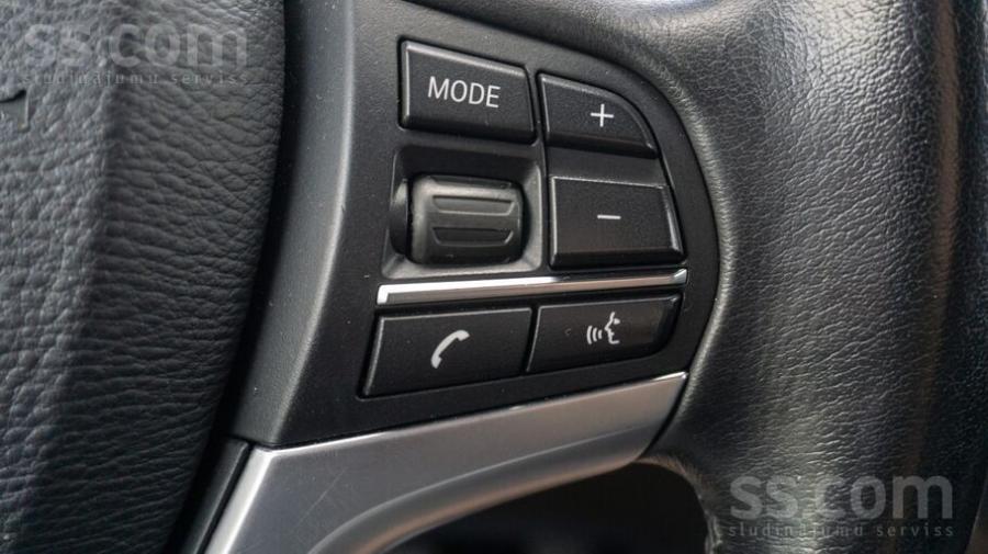 Black BMW X5 2016 in Riga, with an engine capacity of 2.00 L and mileage of 226 thousand km for 18990 €, photo 21 on AUTOMOTO.COM.LV
