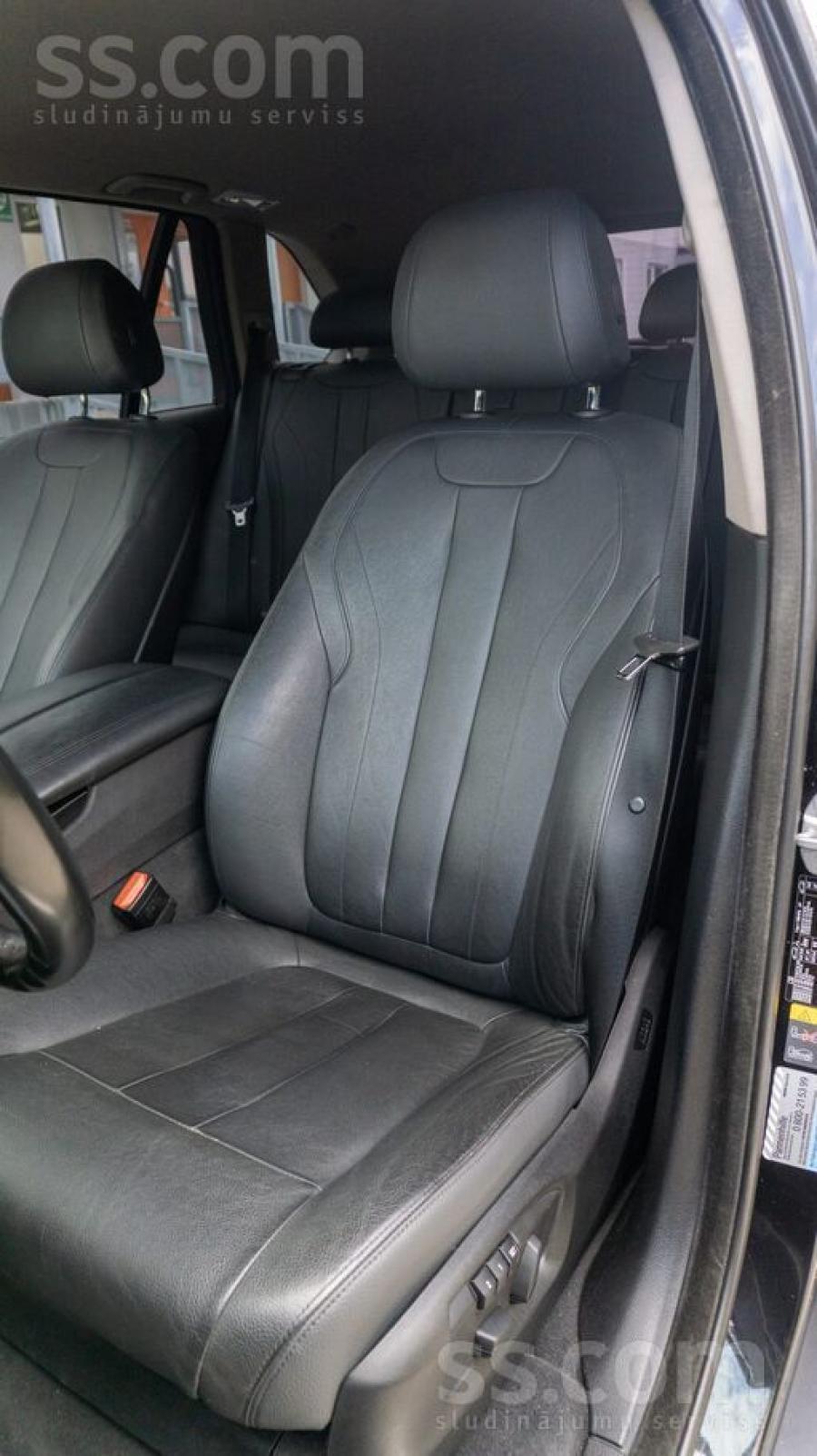 Black BMW X5 2016 in Riga, with an engine capacity of 2.00 L and mileage of 226 thousand km for 18990 €, photo 30 on AUTOMOTO.COM.LV