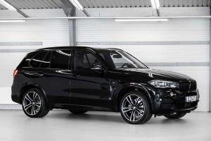 Melns BMW X5 2016 Tukums, ar dzinēja tilpumu 2.99 L un nobraukumu 179 tūkst. km par 24990 €, foto 6 vietnē AUTOMOTO.COM.LV
