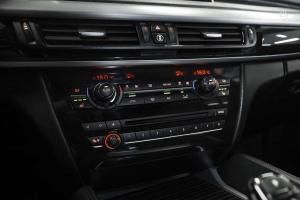 Melns BMW X5 2016 Tukums, ar dzinēja tilpumu 2.99 L un nobraukumu 179 tūkst. km par 24990 €, foto 18 vietnē AUTOMOTO.COM.LV