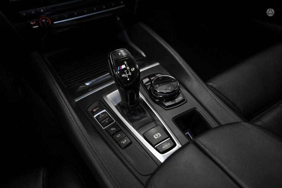 Melns BMW X5 2016 Tukums, ar dzinēja tilpumu 2.99 L un nobraukumu 179 tūkst. km par 24990 €, foto 19 vietnē AUTOMOTO.COM.LV