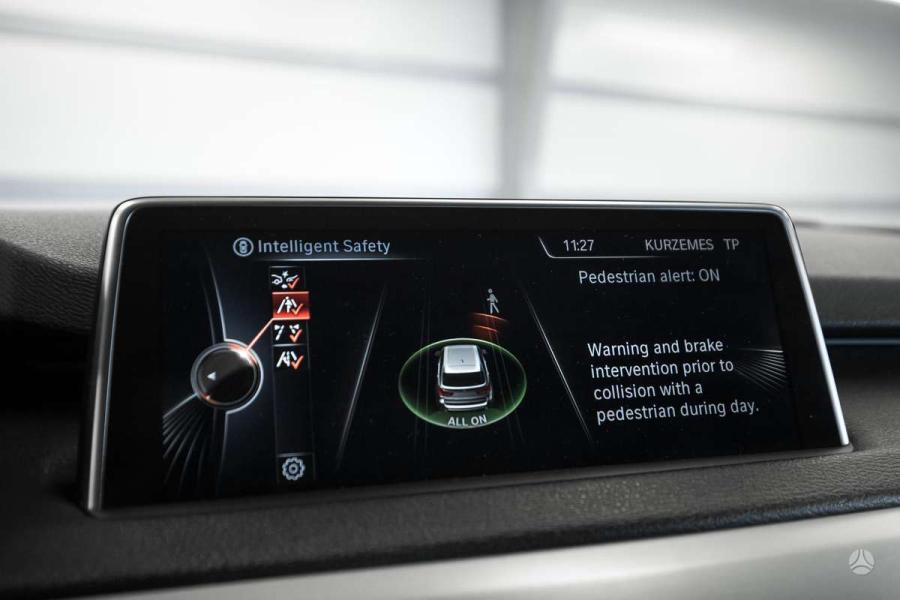 Melns BMW X5 2016 Tukums, ar dzinēja tilpumu 2.99 L un nobraukumu 179 tūkst. km par 24990 €, foto 32 vietnē AUTOMOTO.COM.LV