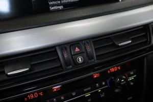 Melns BMW X5 2016 Tukums, ar dzinēja tilpumu 2.99 L un nobraukumu 179 tūkst. km par 24990 €, foto 40 vietnē AUTOMOTO.COM.LV