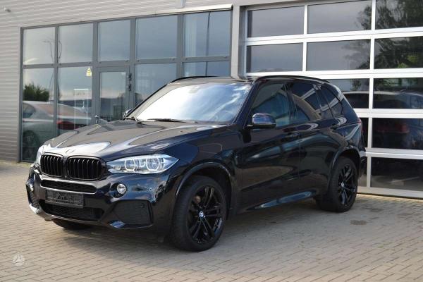 Melns BMW X5 2016 Viļņa, ar dzinēja tilpumu 2.99 L un nobraukumu 148 tūkst. km par 25500 €, foto 2 vietnē AUTOMOTO.COM.LV
