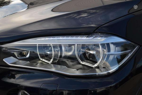 Melns BMW X5 2016 Viļņa, ar dzinēja tilpumu 2.99 L un nobraukumu 148 tūkst. km par 25500 €, foto 5 vietnē AUTOMOTO.COM.LV