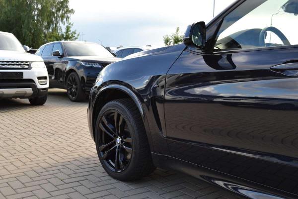 Melns BMW X5 2016 Viļņa, ar dzinēja tilpumu 2.99 L un nobraukumu 148 tūkst. km par 25500 €, foto 6 vietnē AUTOMOTO.COM.LV