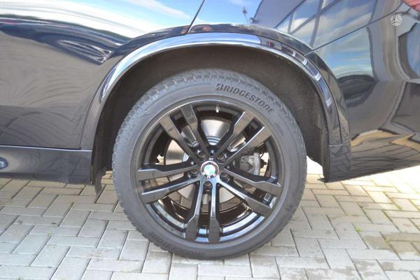 Melns BMW X5 2016 Viļņa, ar dzinēja tilpumu 2.99 L un nobraukumu 148 tūkst. km par 25500 €, foto 7 vietnē AUTOMOTO.COM.LV