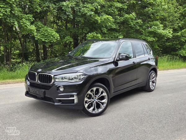 Black BMW X5 2016 in Kaunas, with an engine capacity of 3.00 L and mileage of 250 thousand km for 17989 €, photo 1 on AUTOMOTO.COM.LV
