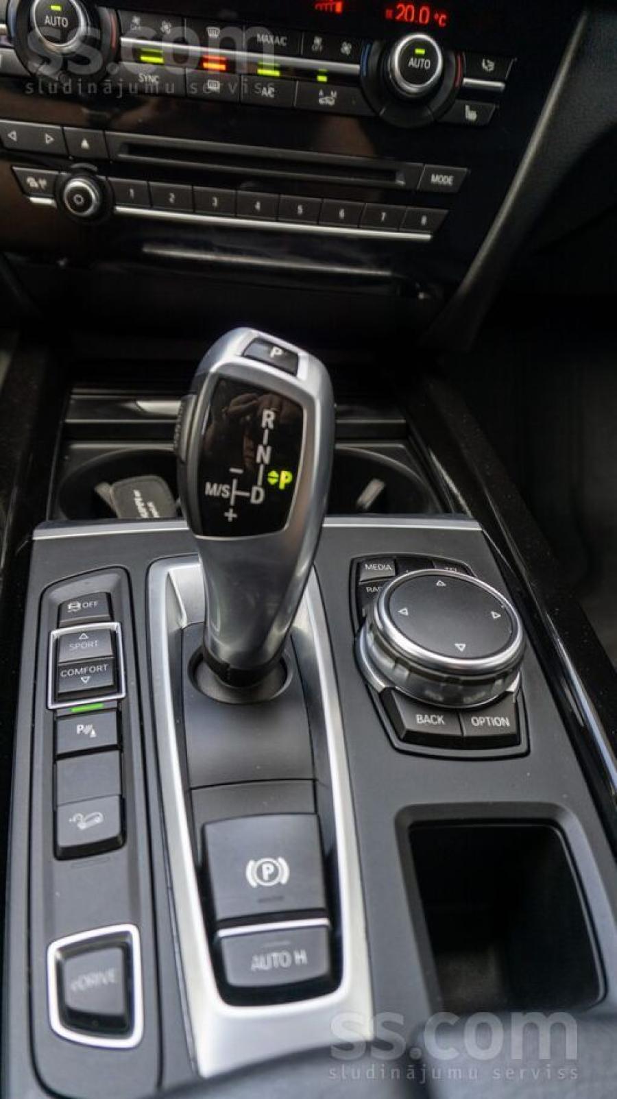 Black BMW X5 2016 in Riga, with an engine capacity of 2.00 L and mileage of 226 thousand km for 17990 €, photo 16 on AUTOMOTO.COM.LV