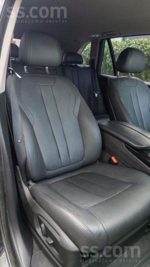Black BMW X5 2016 in Riga, with an engine capacity of 2.00 L and mileage of 226 thousand km for 17990 €, photo 30 on AUTOMOTO.COM.LV