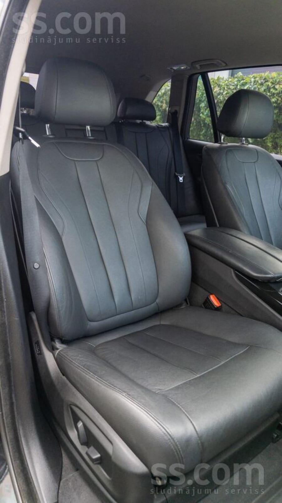 Black BMW X5 2016 in Riga, with an engine capacity of 2.00 L and mileage of 226 thousand km for 17990 €, photo 30 on AUTOMOTO.COM.LV