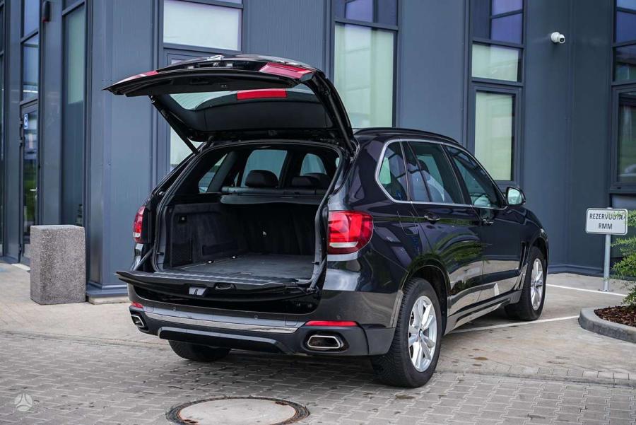 Melns BMW X5 2016 Kauņa, ar dzinēja tilpumu 2.99 L un nobraukumu 205 tūkst. km par 18950 €, foto 14 vietnē AUTOMOTO.COM.LV