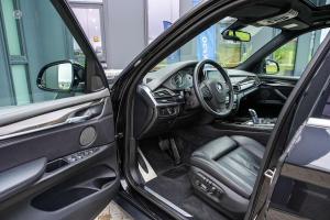 Melns BMW X5 2016 Kauņa, ar dzinēja tilpumu 2.99 L un nobraukumu 205 tūkst. km par 18950 €, foto 24 vietnē AUTOMOTO.COM.LV