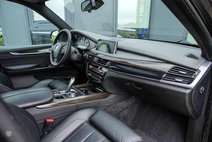 Melns BMW X5 2016 Kauņa, ar dzinēja tilpumu 2.99 L un nobraukumu 205 tūkst. km par 18950 €, foto 42 vietnē AUTOMOTO.COM.LV