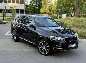 Black BMW X5 2016 in Vilnius, with an engine capacity of 3.00 L and mileage of 189 thousand km for 16400 €, photo 3 on AUTOMOTO.COM.LV