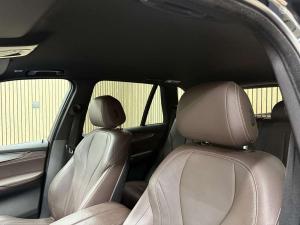 Melns BMW X5 2016 Marijampole, ar dzinēja tilpumu 2.99 L un nobraukumu 298 tūkst. km par 19850 €, foto 4 vietnē AUTOMOTO.COM.LV