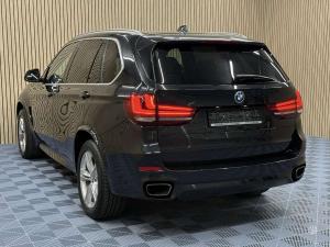 Melns BMW X5 2016 Marijampole, ar dzinēja tilpumu 2.99 L un nobraukumu 298 tūkst. km par 19850 €, foto 7 vietnē AUTOMOTO.COM.LV