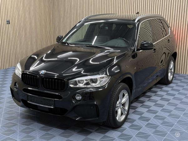 Black BMW X5 2016 in Marijampole, with an engine capacity of 2.99 L and mileage of 298 thousand km for 19850 €, photo 10 on AUTOMOTO.COM.LV