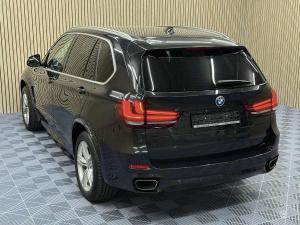 Melns BMW X5 2016 Marijampole, ar dzinēja tilpumu 2.99 L un nobraukumu 298 tūkst. km par 19850 €, foto 12 vietnē AUTOMOTO.COM.LV
