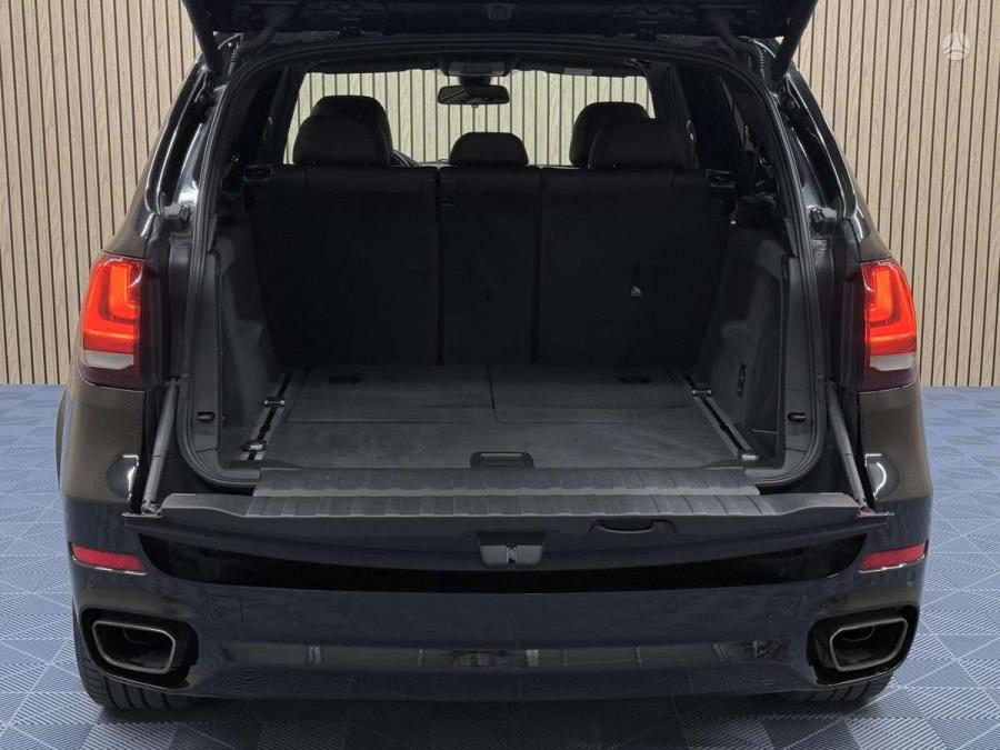 Melns BMW X5 2016 Marijampole, ar dzinēja tilpumu 2.99 L un nobraukumu 298 tūkst. km par 19850 €, foto 15 vietnē AUTOMOTO.COM.LV