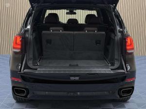 Melns BMW X5 2016 Marijampole, ar dzinēja tilpumu 2.99 L un nobraukumu 298 tūkst. km par 19850 €, foto 16 vietnē AUTOMOTO.COM.LV