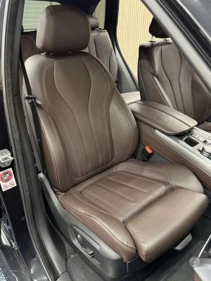 Melns BMW X5 2016 Marijampole, ar dzinēja tilpumu 2.99 L un nobraukumu 298 tūkst. km par 19850 €, foto 19 vietnē AUTOMOTO.COM.LV