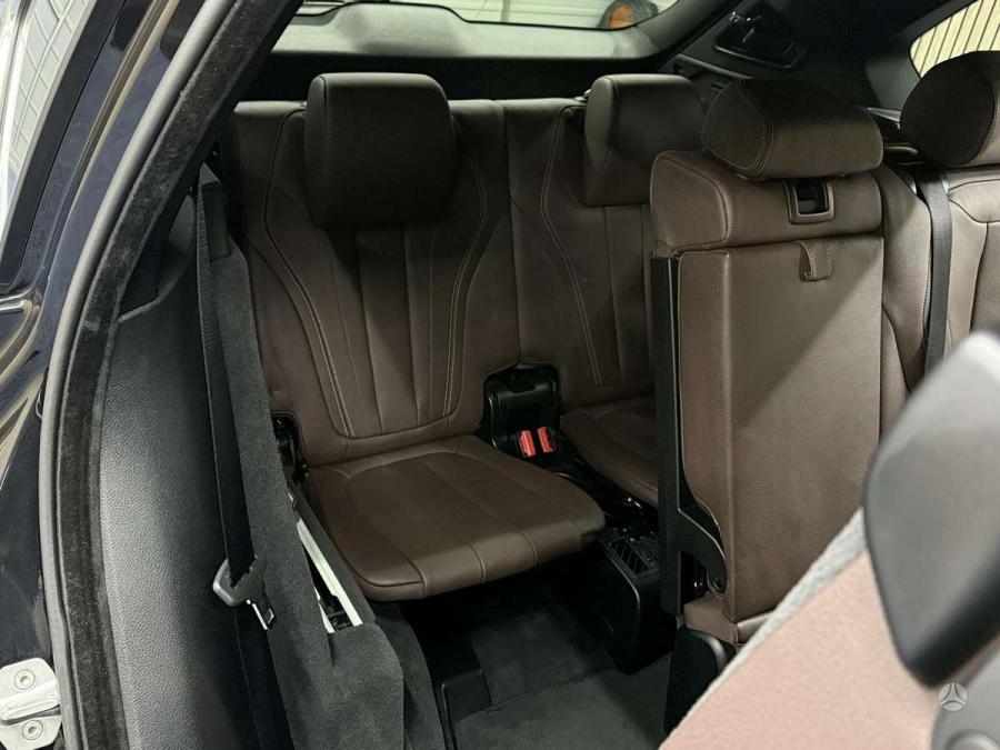 Melns BMW X5 2016 Marijampole, ar dzinēja tilpumu 2.99 L un nobraukumu 298 tūkst. km par 19850 €, foto 21 vietnē AUTOMOTO.COM.LV