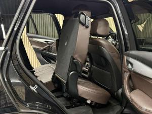 Melns BMW X5 2016 Marijampole, ar dzinēja tilpumu 2.99 L un nobraukumu 298 tūkst. km par 19850 €, foto 22 vietnē AUTOMOTO.COM.LV