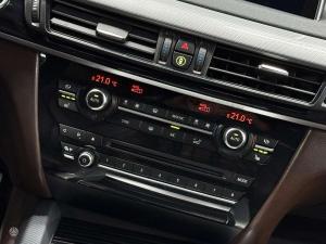 Melns BMW X5 2016 Marijampole, ar dzinēja tilpumu 2.99 L un nobraukumu 298 tūkst. km par 19850 €, foto 35 vietnē AUTOMOTO.COM.LV